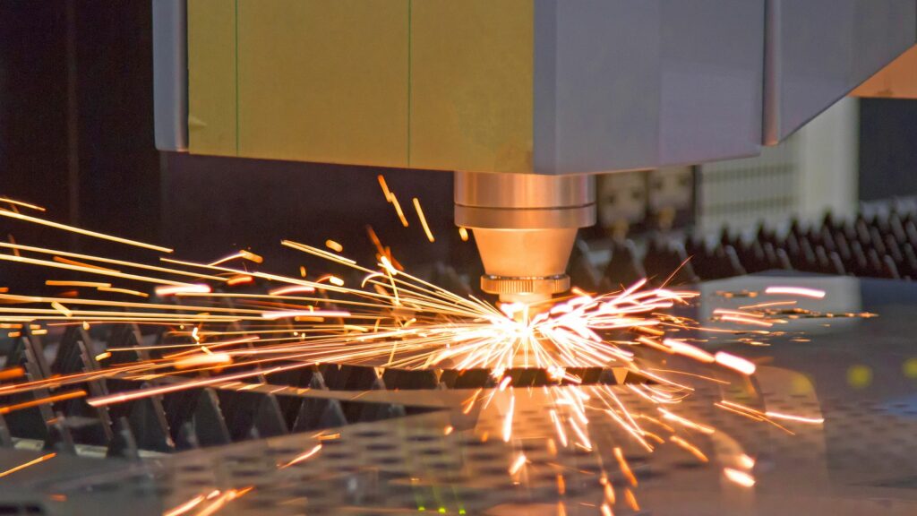What is Fiber Laser Cutting: Definition, Process, Parameters & Types ...
