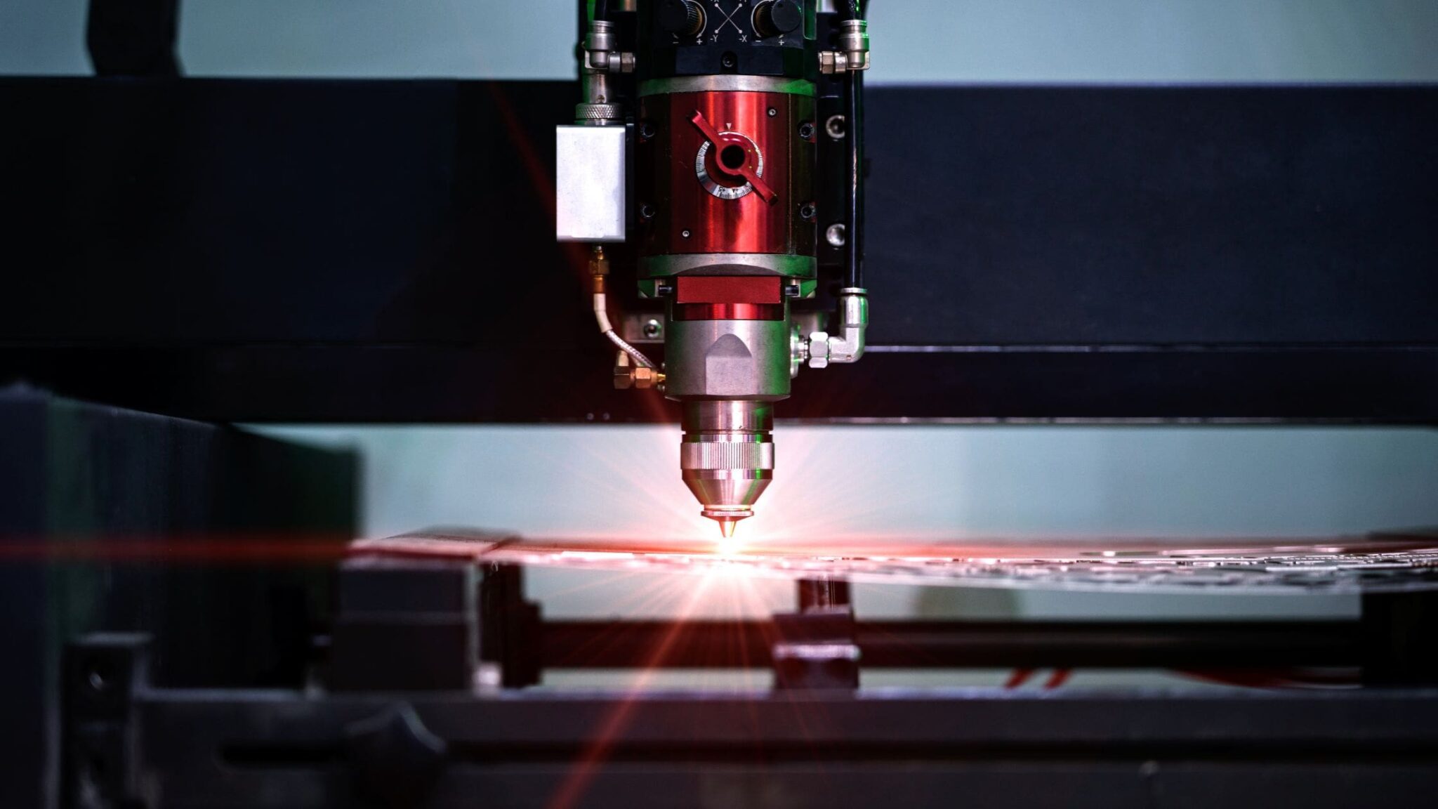 Plastic Laser Cutting: Process, Suitable Plastics and Optimization - ACCURL