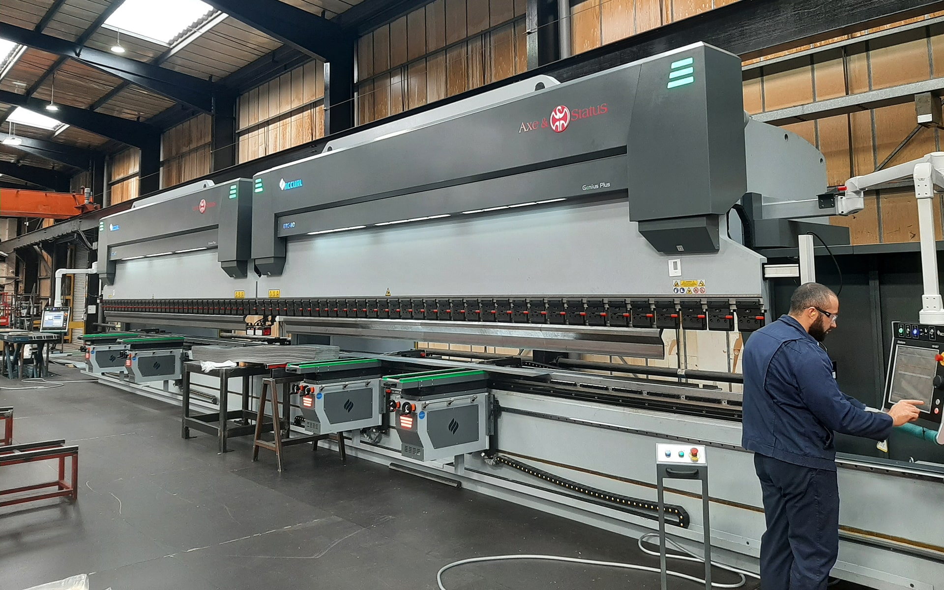 Press Brake Safety: Hazards, Safety Measures, Tips and Regulations - ACCURL