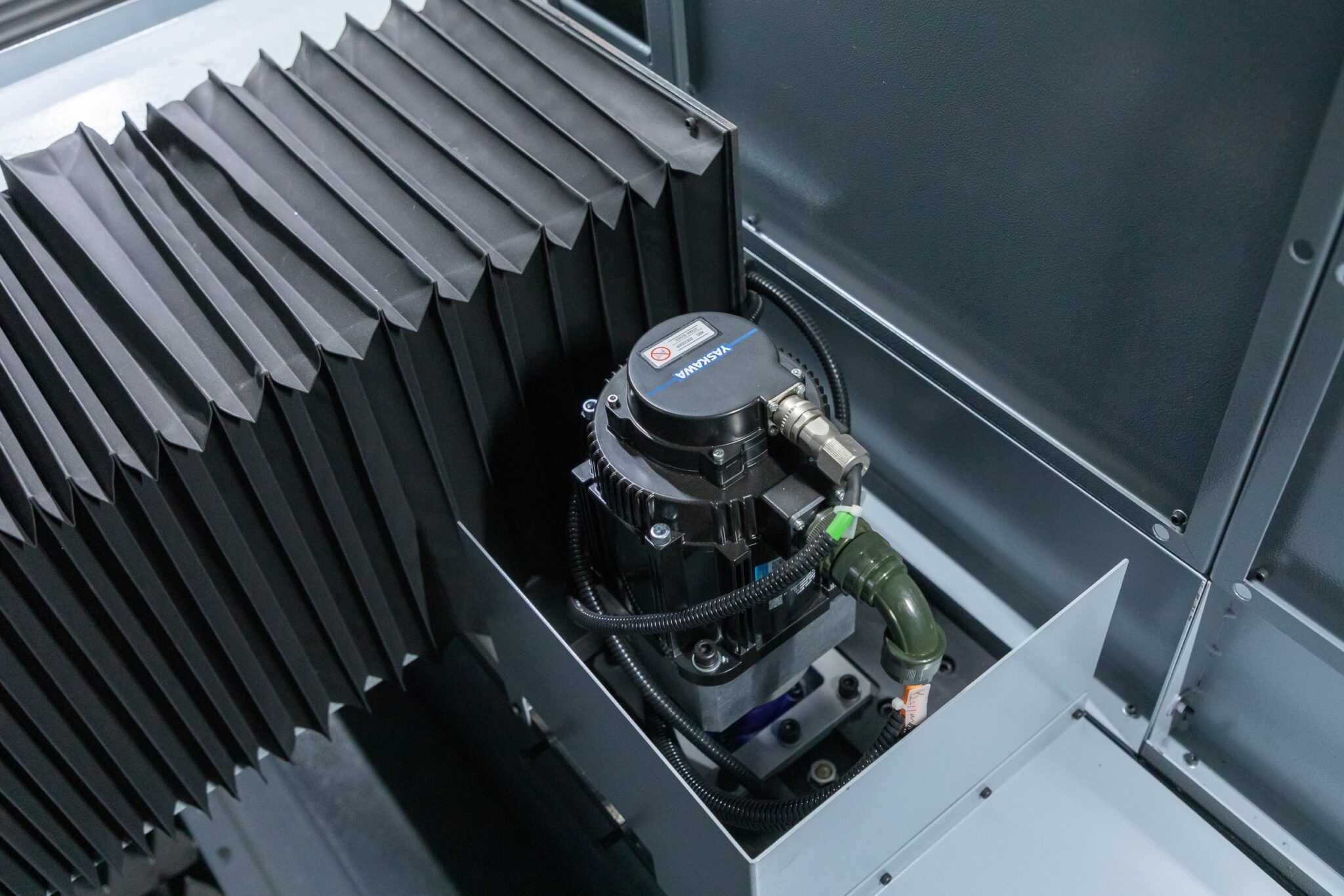 Nitrogen Laser Cutting: Process, Advantages and Costs - ACCURL